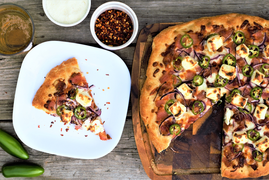 Jalapeño Bacon Cream Cheese Pizza – Mountain Cravings